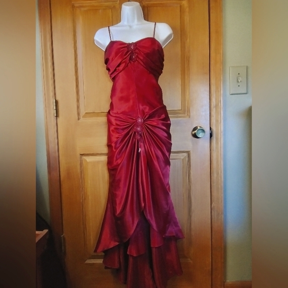 Flip! | Dresses | Flip Evening Gown Prom Wedding Hilow Dress | Poshmark